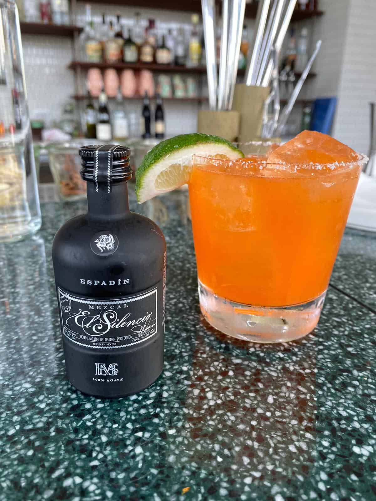 Mini bottles to go with your cocktail – Mezcalistas